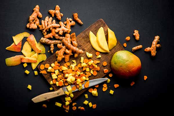 Turmeric & Mango Juice Smoothie | The Fresh Times