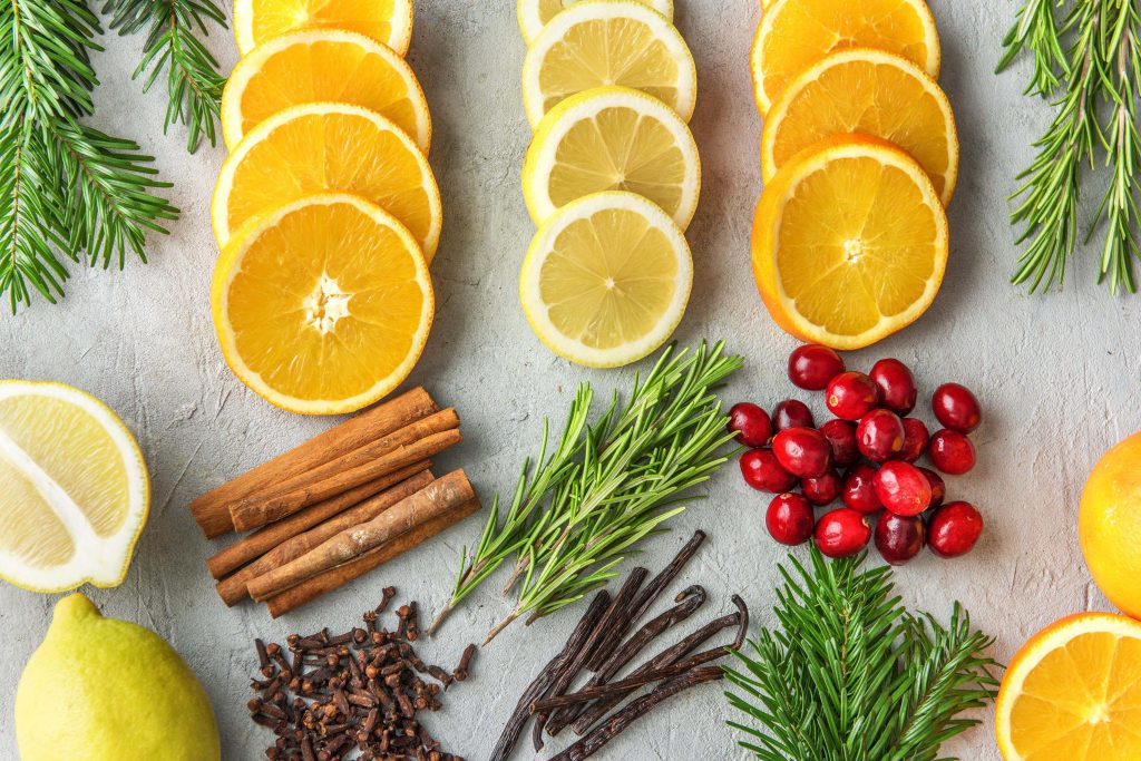 How to Make Your Home Smell Like the Holidays | The Fresh Times